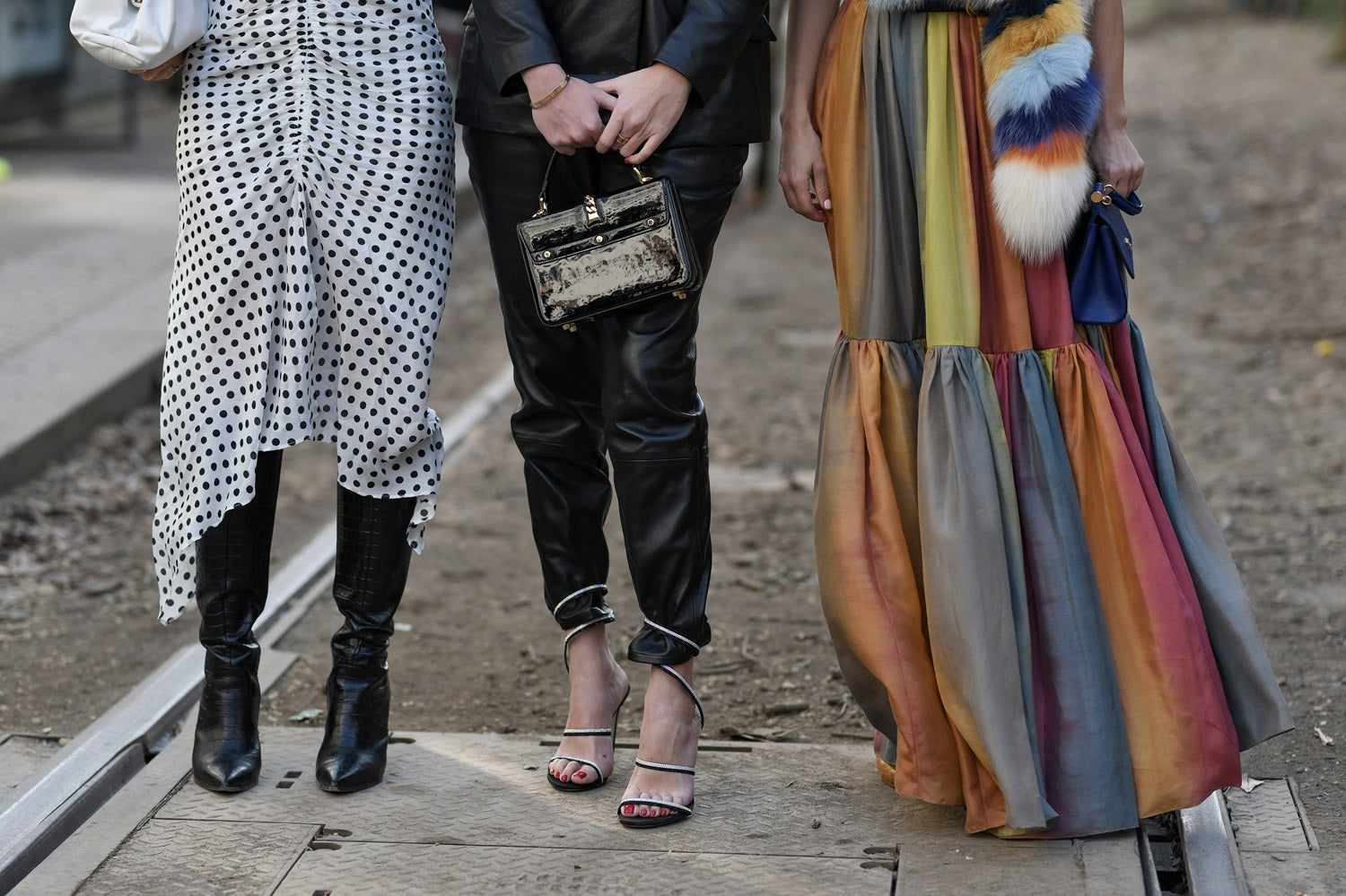 Discovering Fashion Inspiration in Everyday Crowds